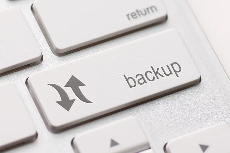 Cách backup và restore dữ liệu thủ công trên VPS
